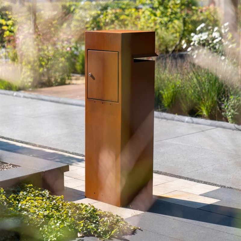 Timelessly elegant letterboxes in CorTen steel